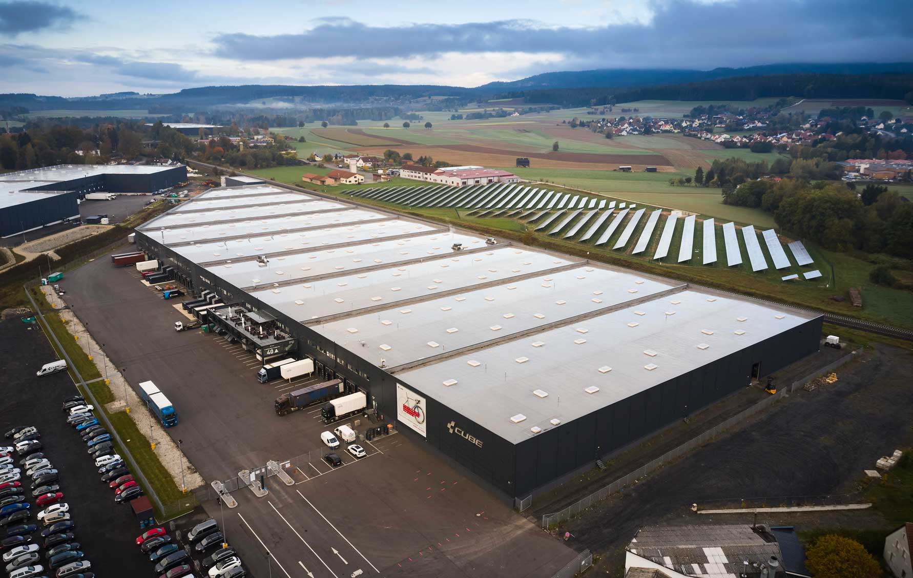 Logistics hall cube - FDT Flachdach Systeme GmbH
